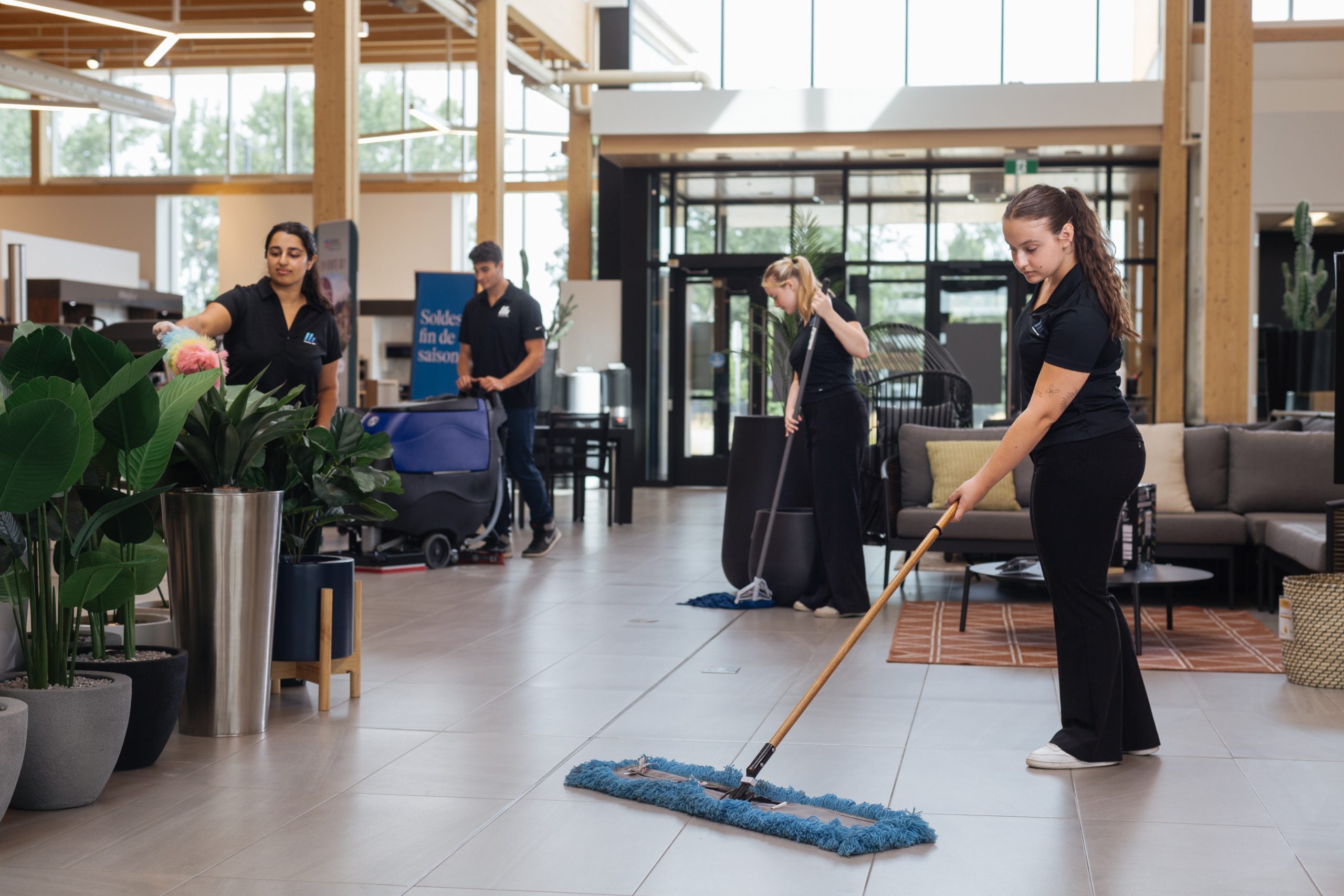 What to Look for in a Commercial Cleaning Company: A Comprehensive ...